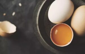 How to consume and peel natural eggshell membrane? - Foods Trend
